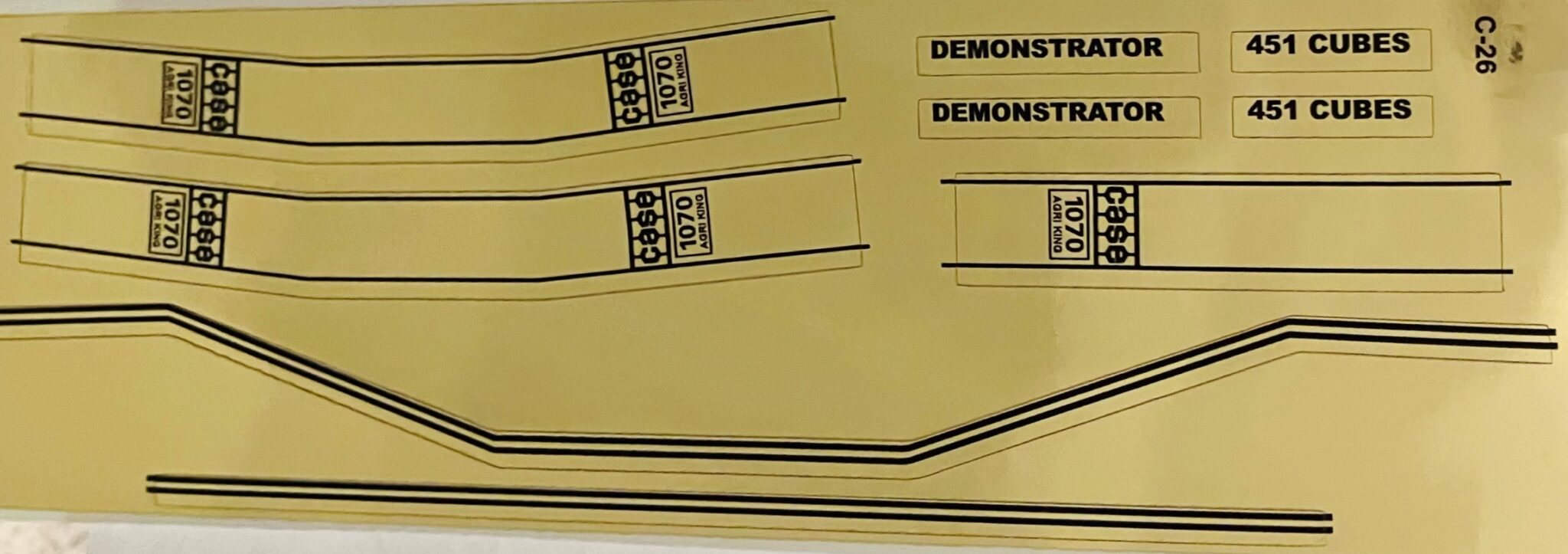 Decal 1/16 Case 1070 Black Knight Demonstrator Set - DC26 - Midwest ...