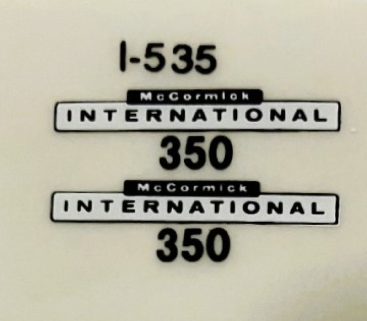 Decal 1/16 McCormick International 350 Set (black print) - DI535 ...